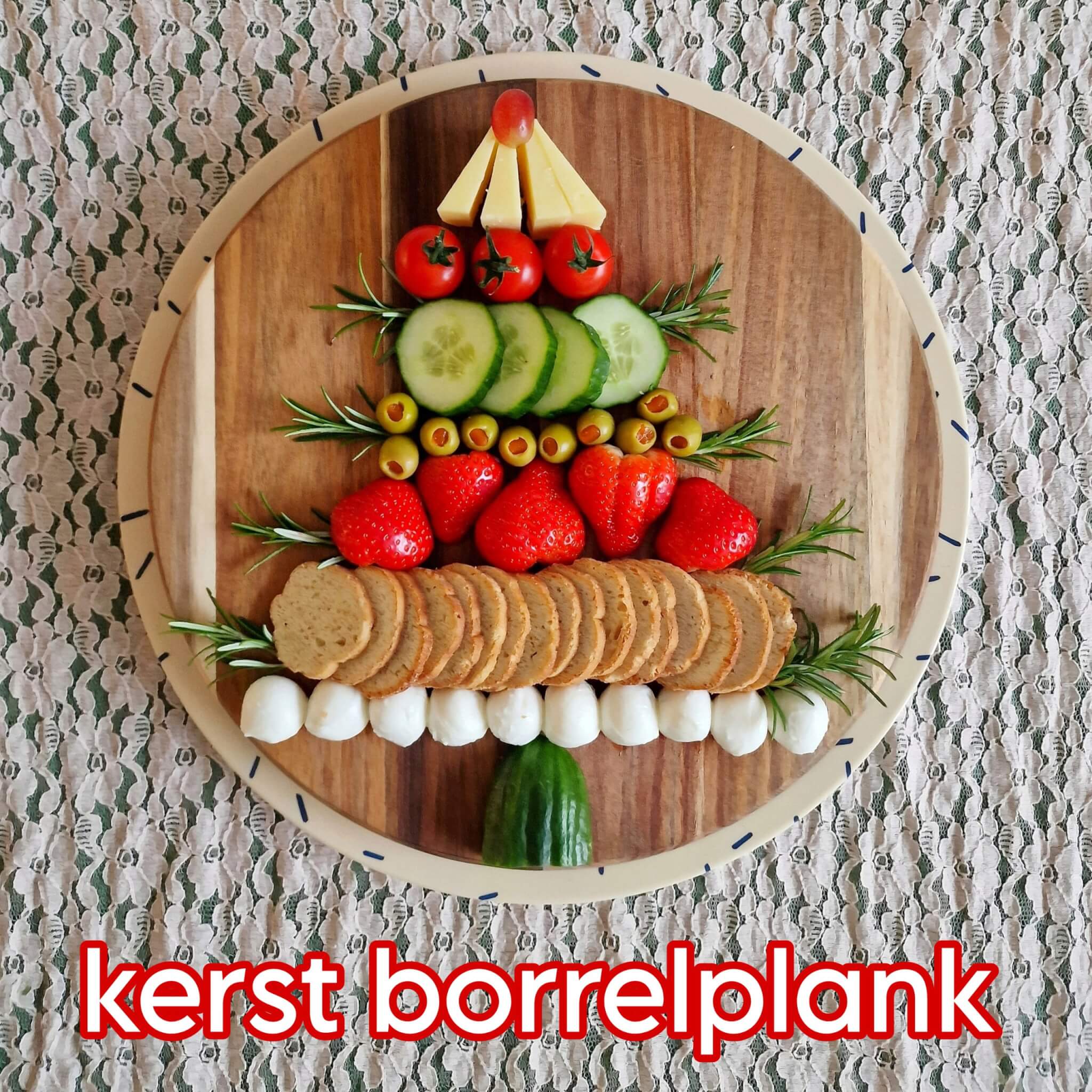 Borrelplank voor kerst voor een kerstborrel met kinderen Leuk met kids
