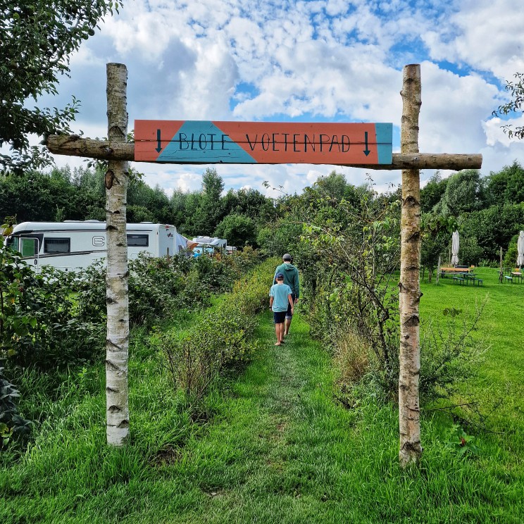 Buitenpost in Twello: blotevoetenpad, speeltuin, horeca, camping - Leuk met kids Leuk met kids